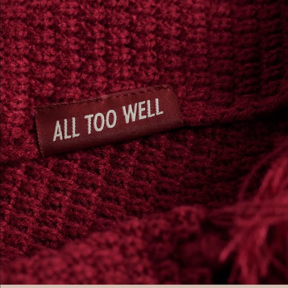 Taylor Swift | Accessories | Official Taylor Swift All Too Well Red ...
